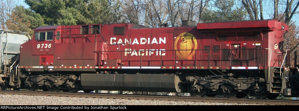 CP 9736, conductor's side